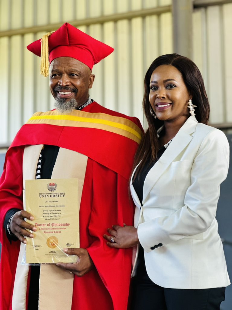 Sello Maake KaNcube awarded an honourary doctorate from bogus university