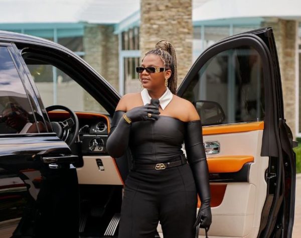 SARS set to auction Mamkhize’s 14 luxury cars - BUZZ LIFE NEWS